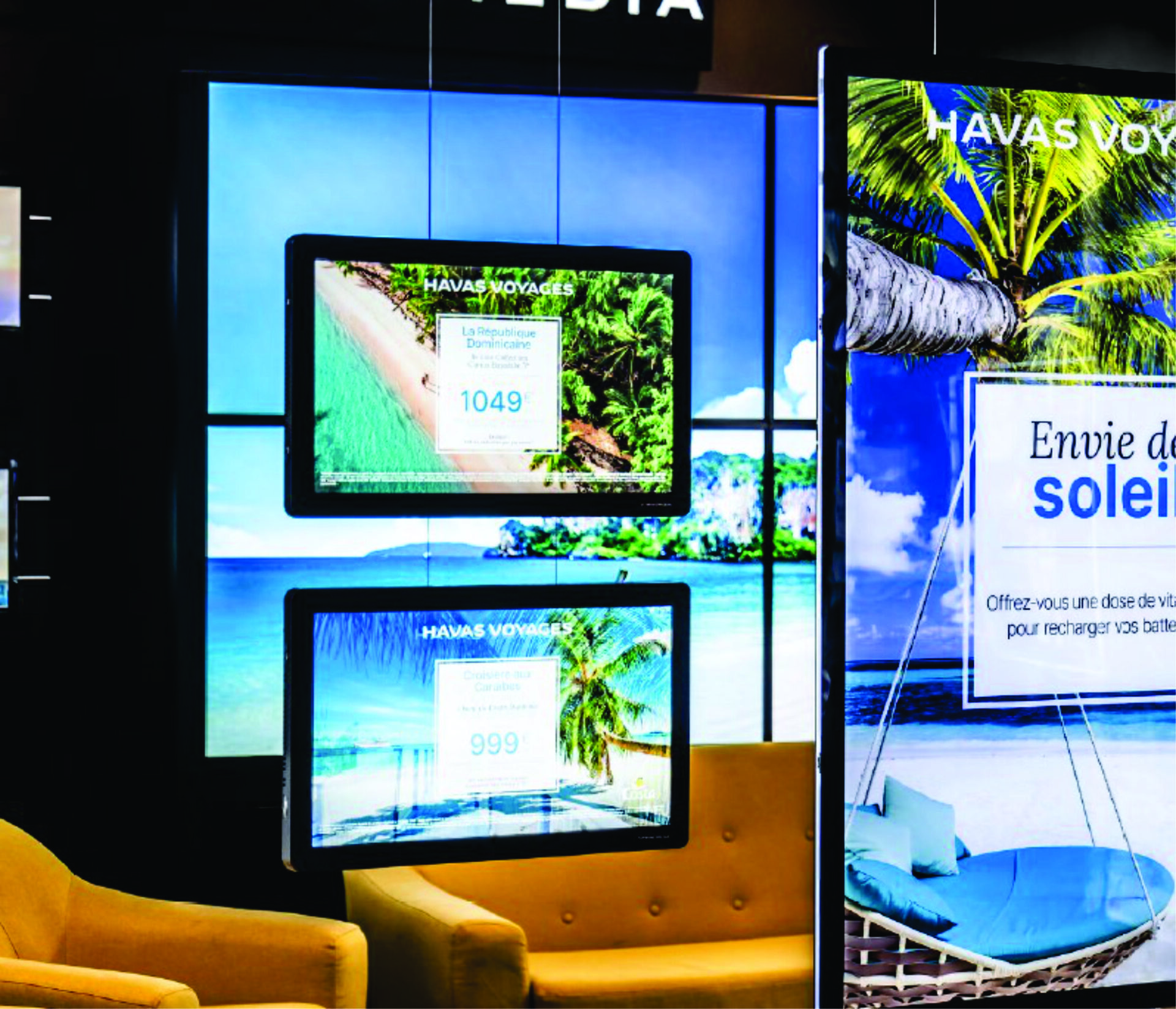 Dynamic Digital Window Displays | VitrineMedia Canada
